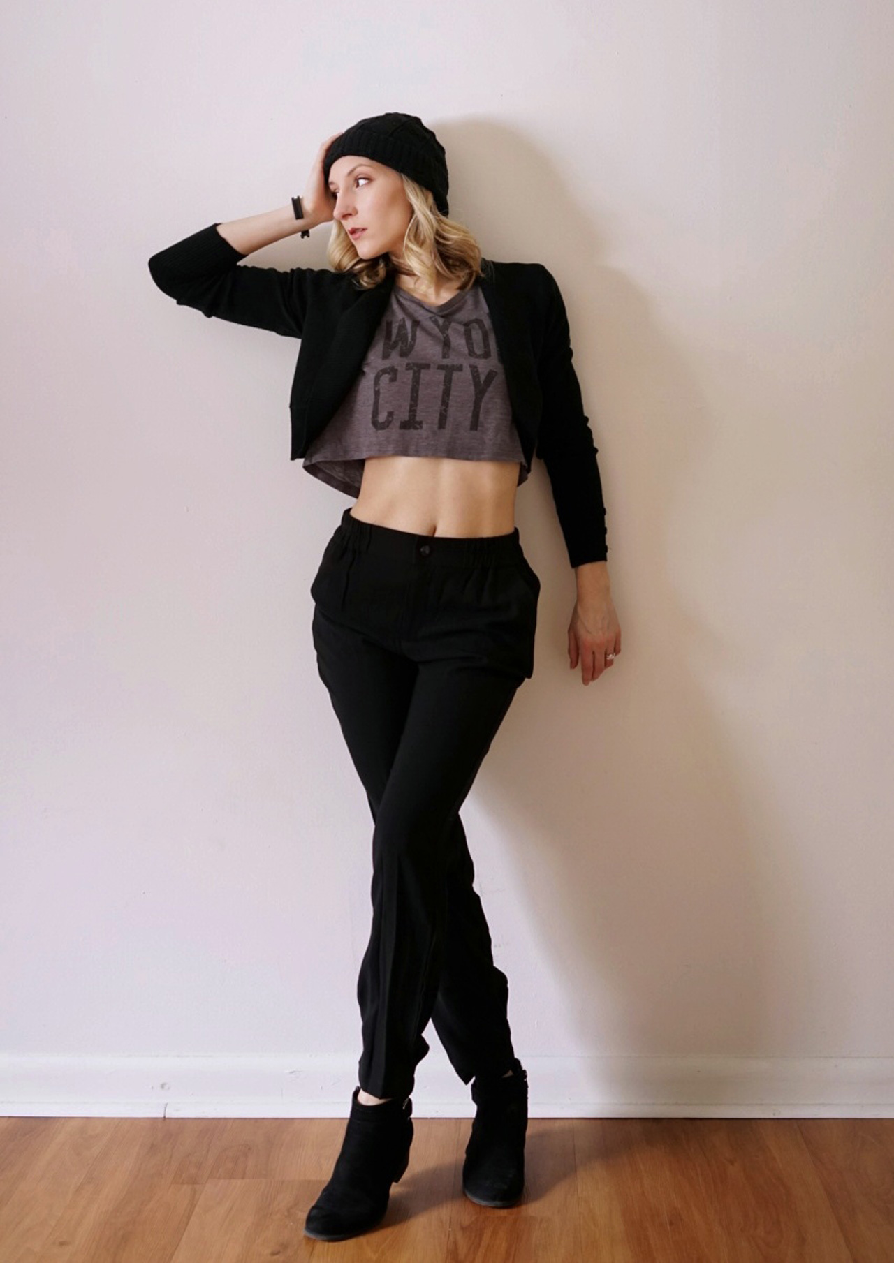 T-Shirt Outfits · Side B Modeling